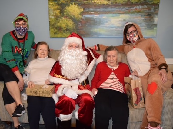 Holiday Celebrations at the Artman Senior Living Community Provides ...
